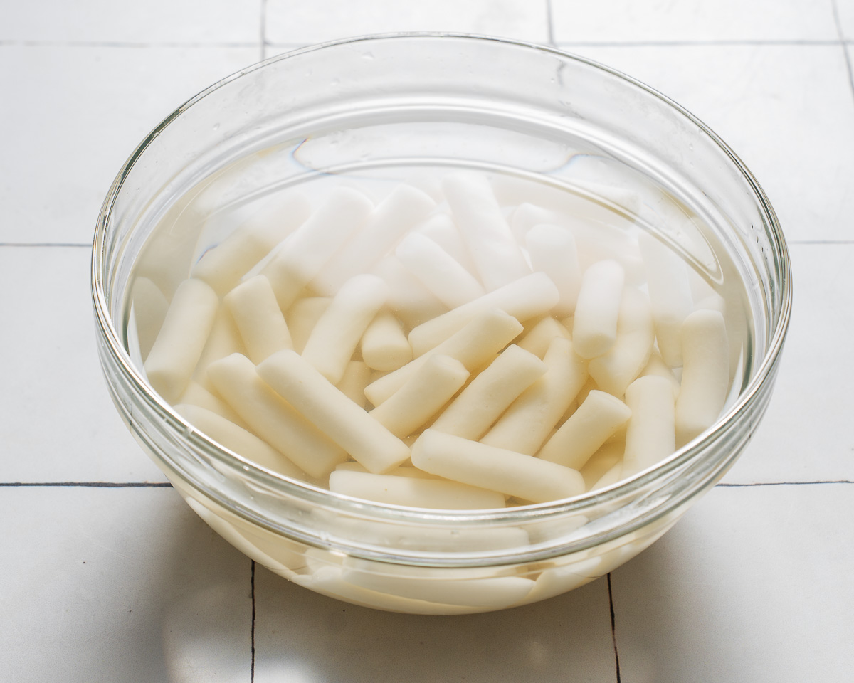 Easy Tteokbokki (Spicy Korean Rice Cakes)