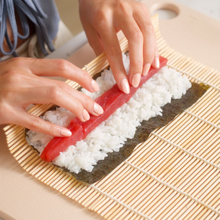 Tekka Maki (Tuna Sushi Roll) – Takes Two Eggs