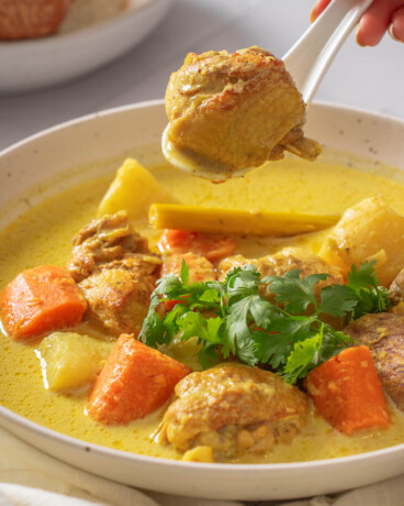 Vietnamese Chicken Curry (Cà Ri Gà) – Takes Two Eggs
