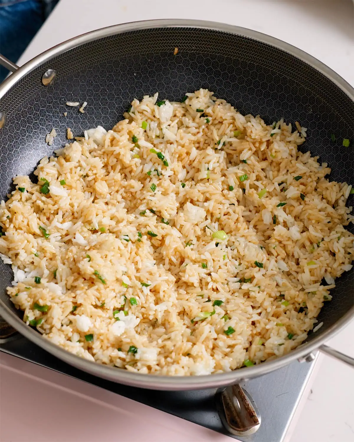10 minute Garlic Fried Rice (Sinangag)