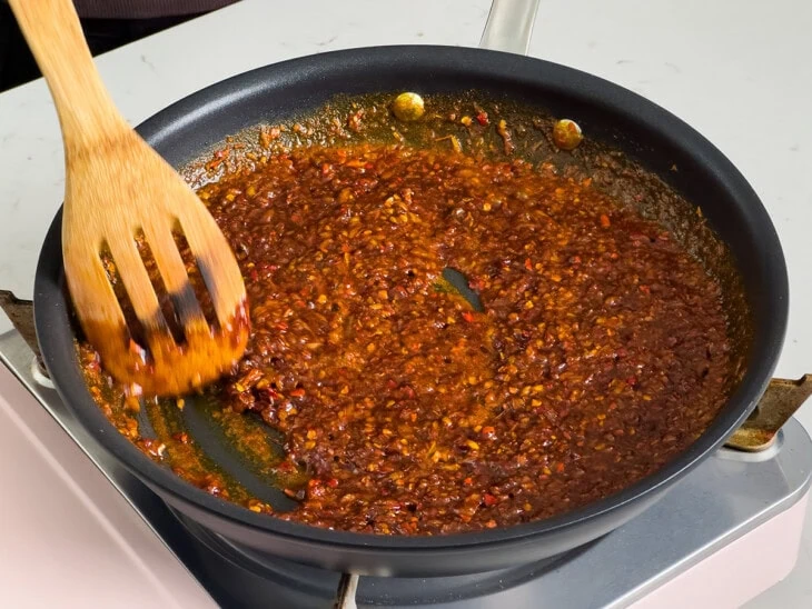 Bun Bo Hue (Spicy Vietnamese Beef Noodle Soup) – Takes Two Eggs