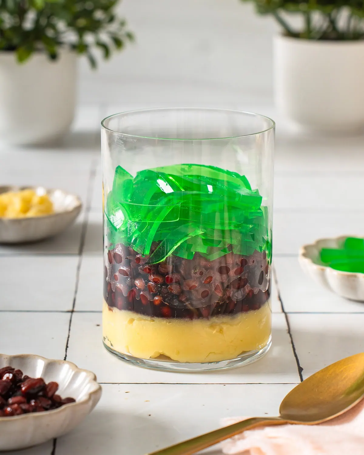 Che Ba Mau (Vietnamese Three Color Dessert) – Takes Two Eggs
