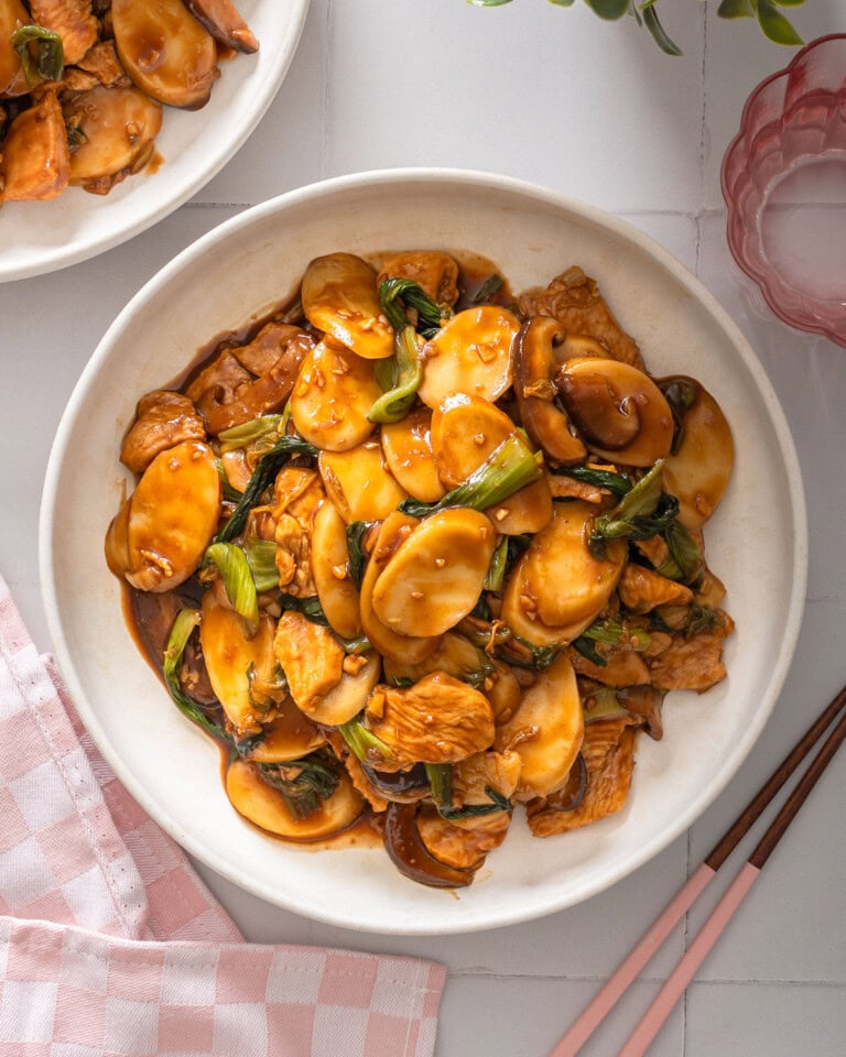 Stir-Fried Shanghai Rice Cakes (Chao Nian Gao) – Takes Two Eggs