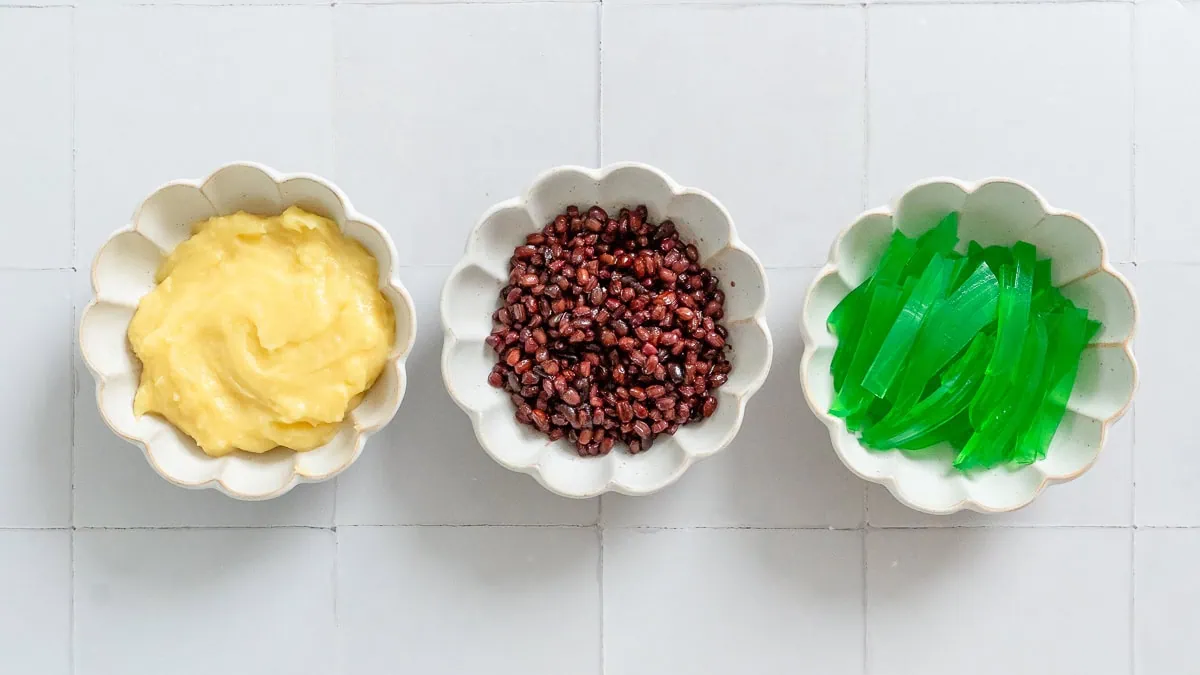Che Ba Mau (Vietnamese Three Color Dessert) – Takes Two Eggs
