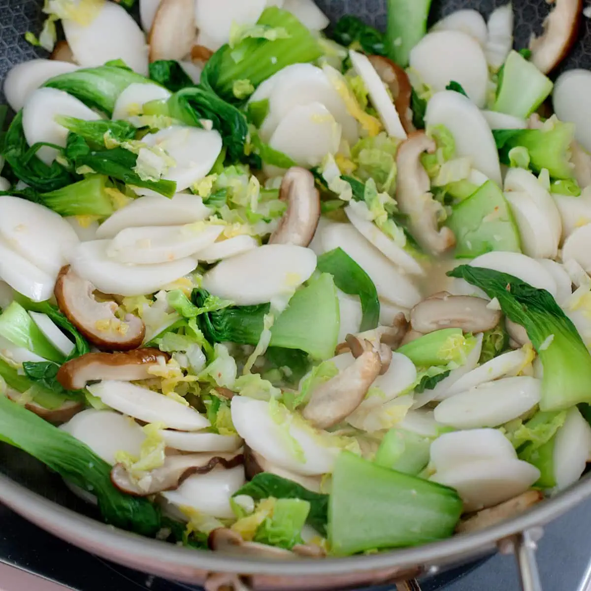 Stir-Fried Shanghai Rice Cakes (Chao Nian Gao) – Takes Two Eggs